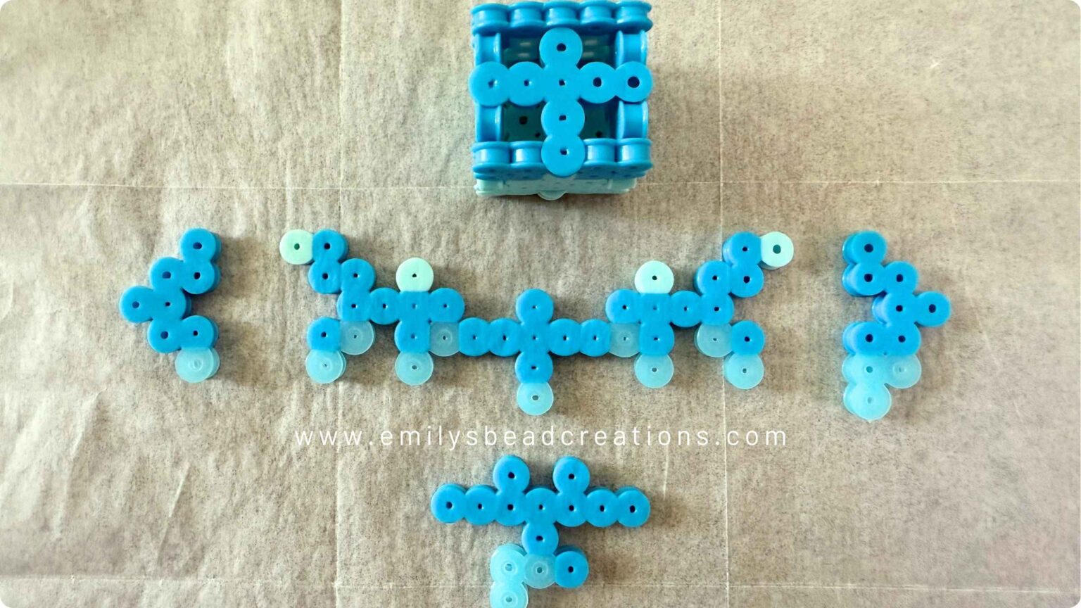 3D Minecraft Allay Perler Bead Pattern + Video! - Emily's Bead Creations